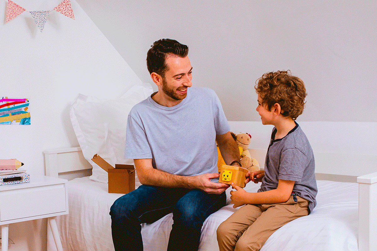 Effective Ways to Communicate with Your Child After Divorce – Lovebox ...